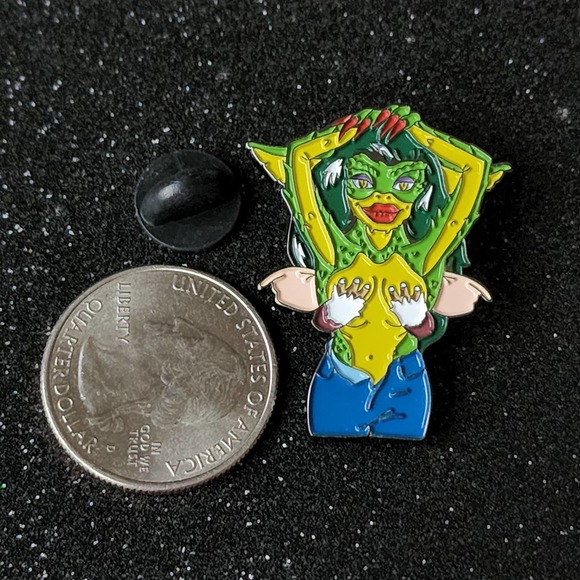 Boutique | Jewelry | Gremlins Greta Sexy Female Gizmo Hands 8s Horror ...